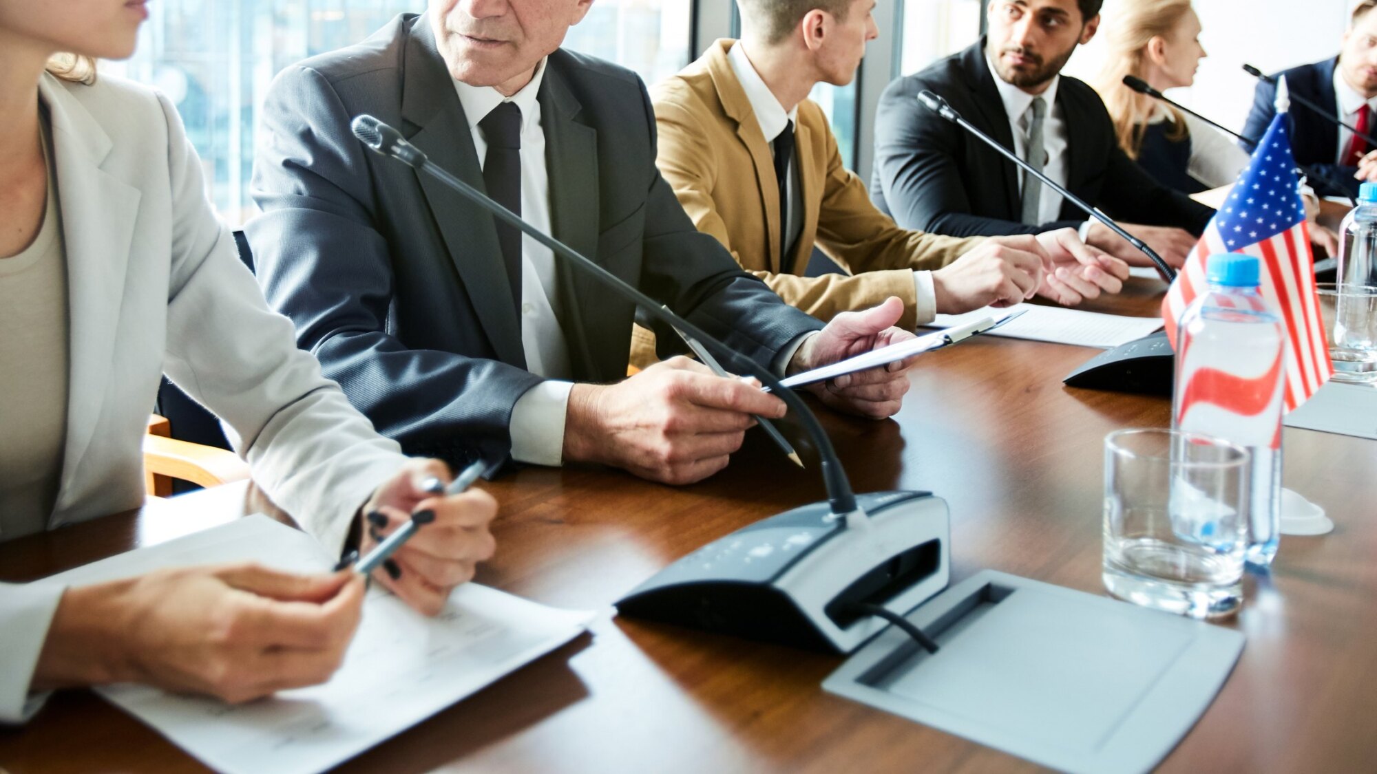 Redefine Government Meeting Spaces with Versatile Meeting Screens ...